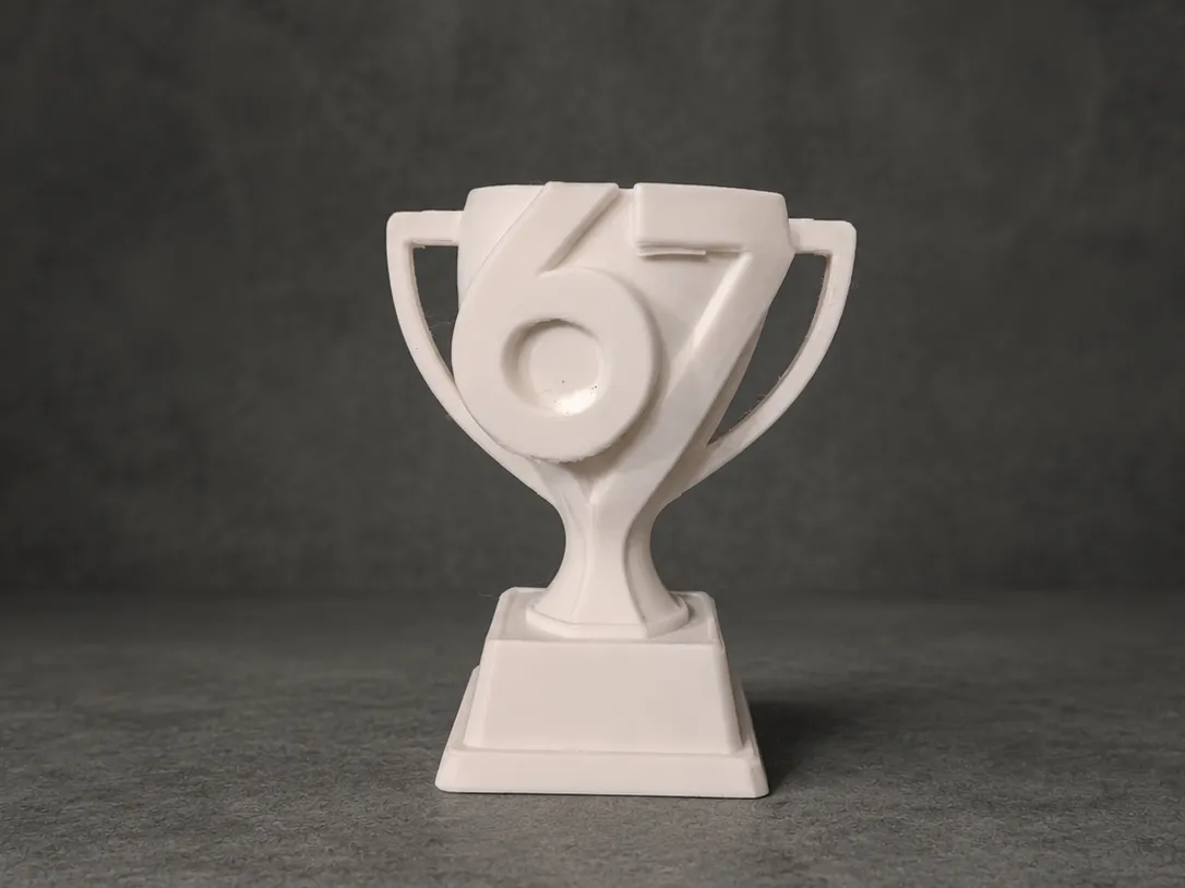 67 Trofeo - Modelo de impresión 3D gratuito - MakerWorld