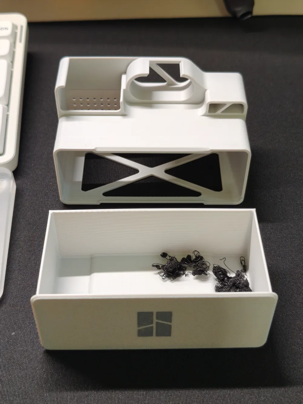 A1mini Waste rubbish bin by @AZZZA MakerWorld: Download Free 3D Models