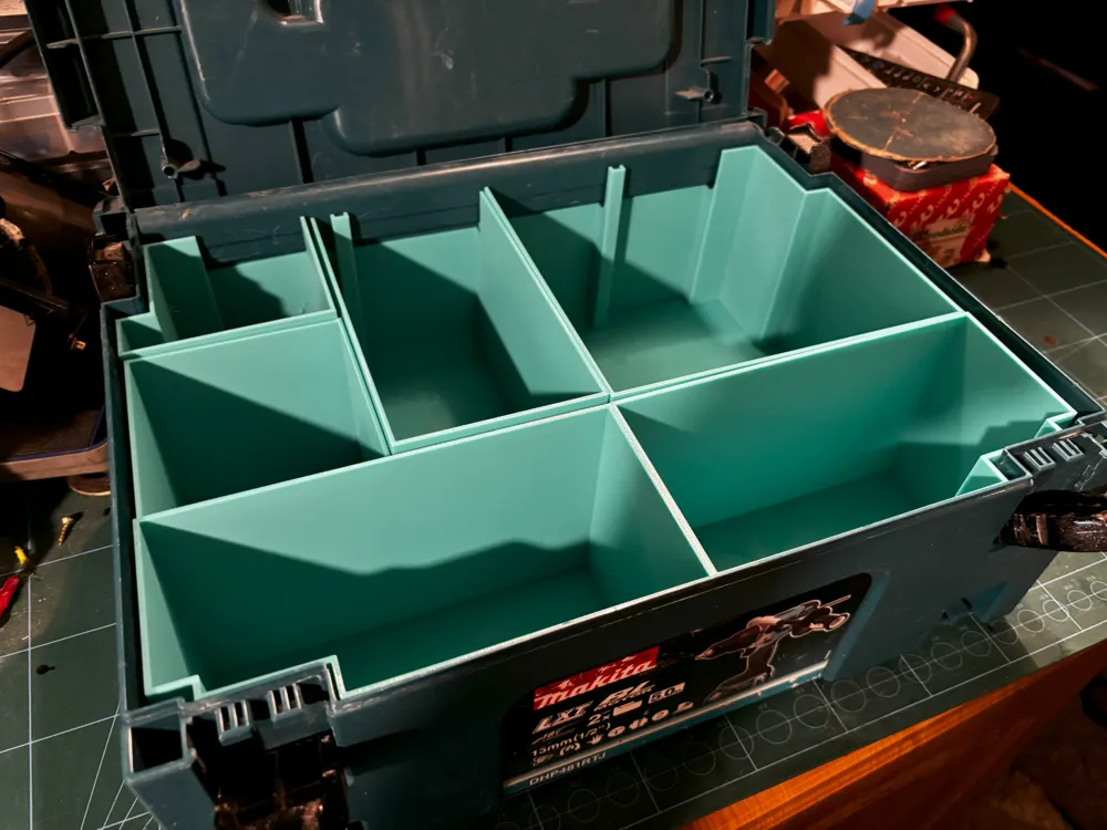 MAKPAC_2 6 grandes recipientes de peças por CrystalSolutions3D ...