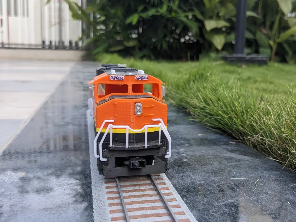 GP60M Locomotive (BNSF) - Dragon Railway by RamBros MakerWorld: Download Free 3D Models