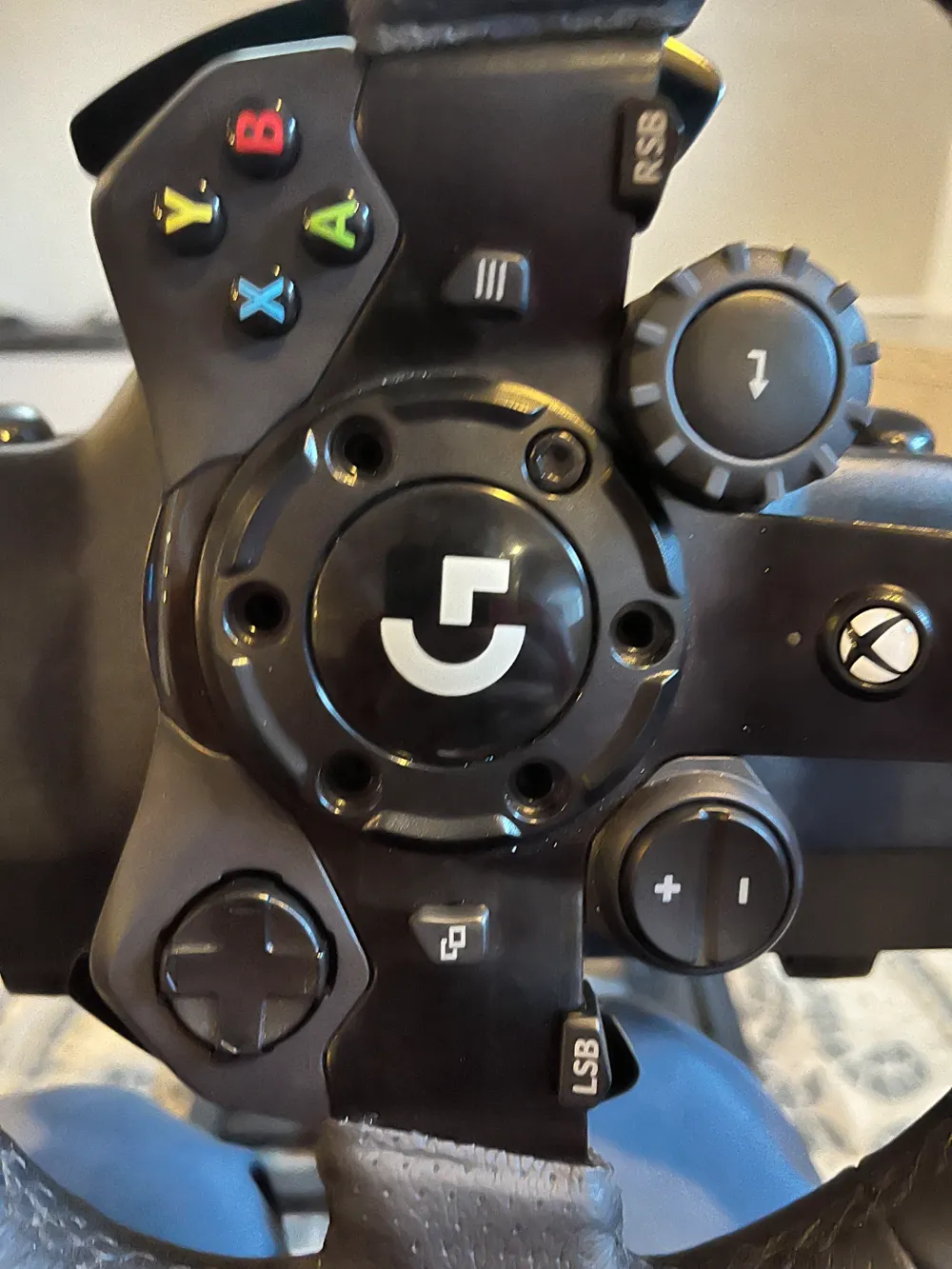 G920 G923 G29 Ferrari Logo Kappe Remixt von Anthony Makes 3D - MakerWorld