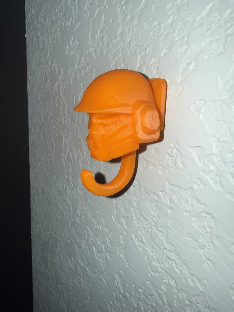 Helm-Wandhaken im Helldivers-Stil von ACombs MakerWorld: Kostenlose 3D ...