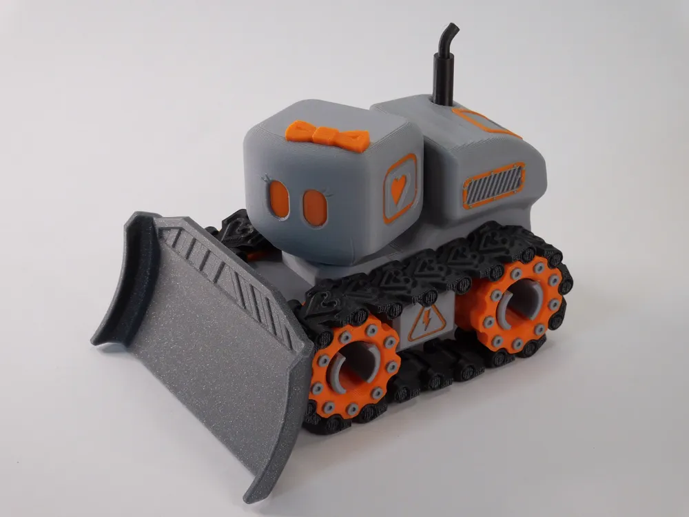 Betzi the little Bulldozer by ButtalaBuild - MakerWorld