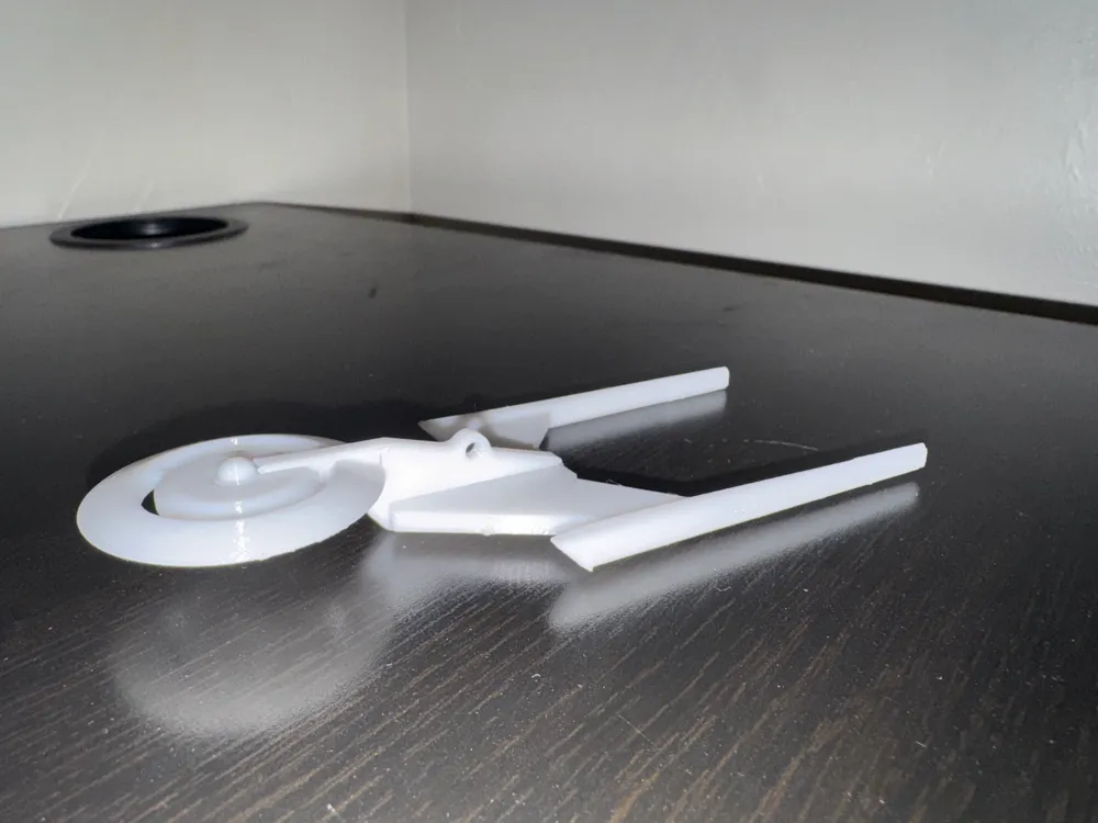 USS Discovery Kit Card - Free 3D Print Model - MakerWorld