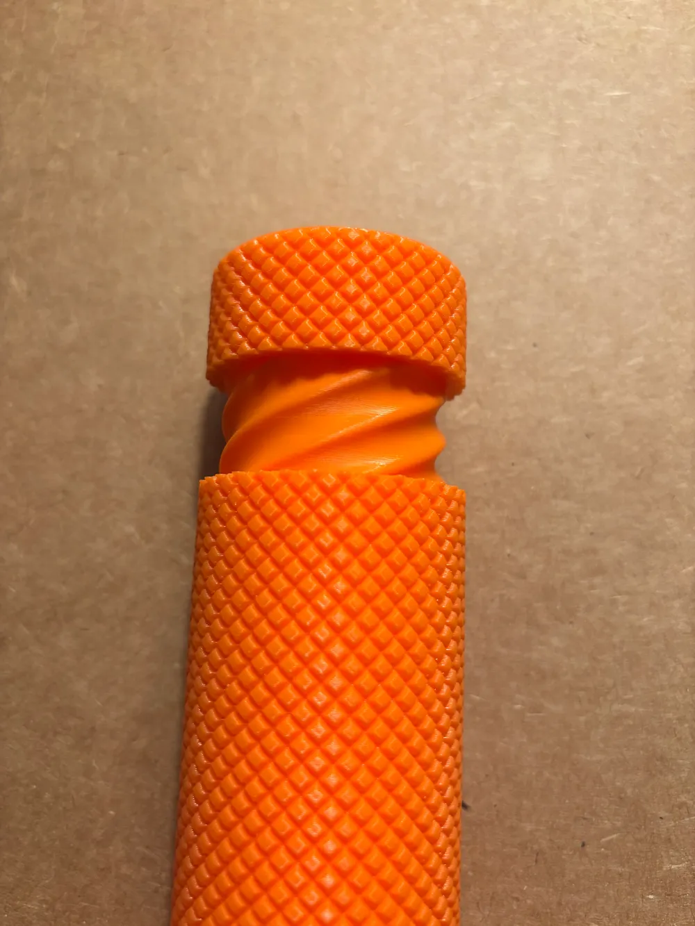 Knurled Twist Container Remixed by David.puryear - MakerWorld