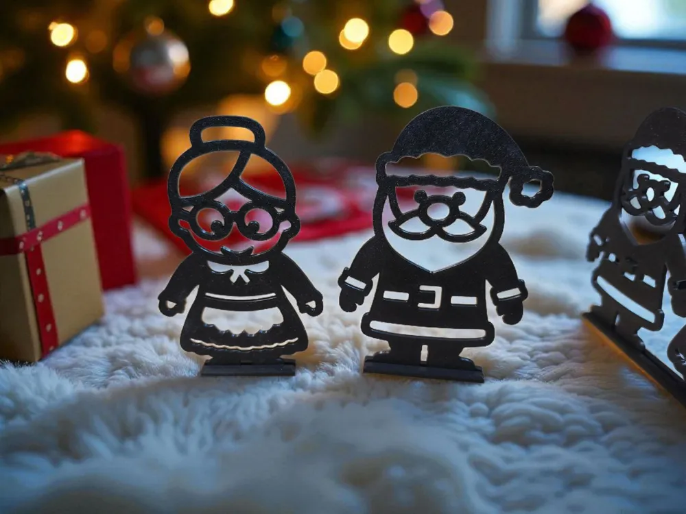 Santa and Mrs Claus standees - Free 3D Print Model - MakerWorld