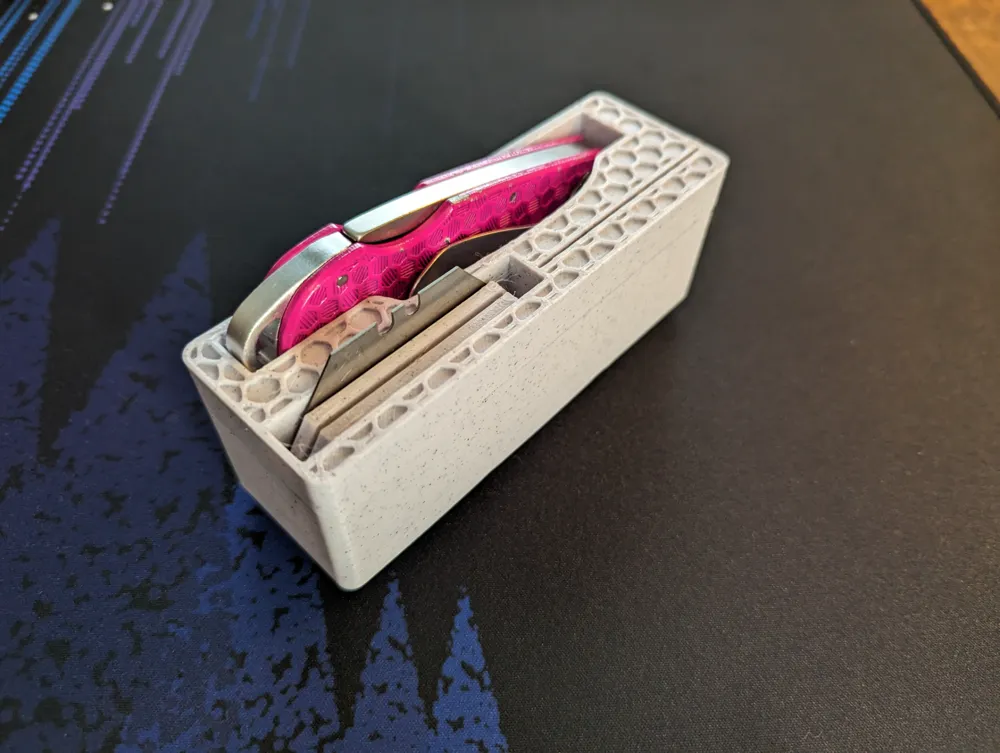 JerryRigEverything Knife Holder (+Gridfinity) - Free 3D Print Model ...