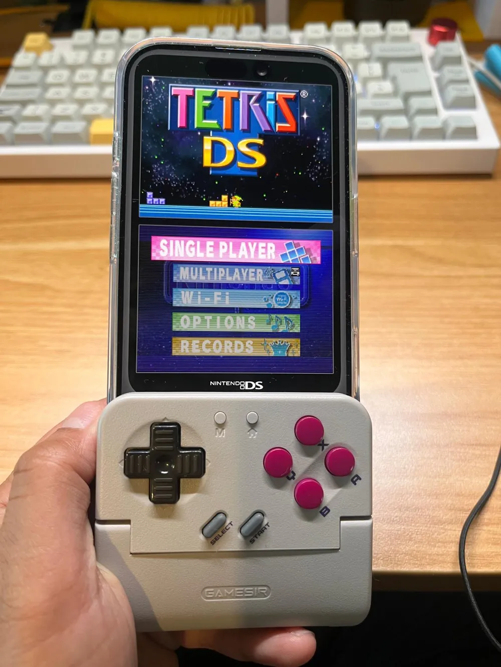 Gamesir Taco buffer for iPhone 17 - Free 3D Print Model - MakerWorld