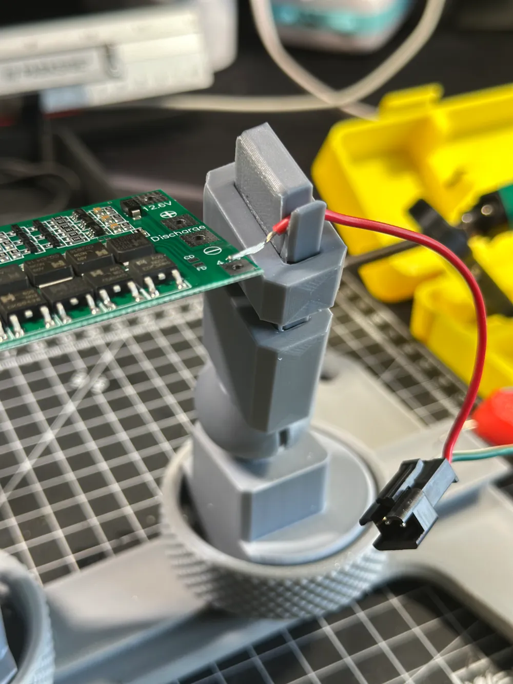 SolderClamps for Adjustable PCB Holder Tool Remixed by Mittelpunkt ...