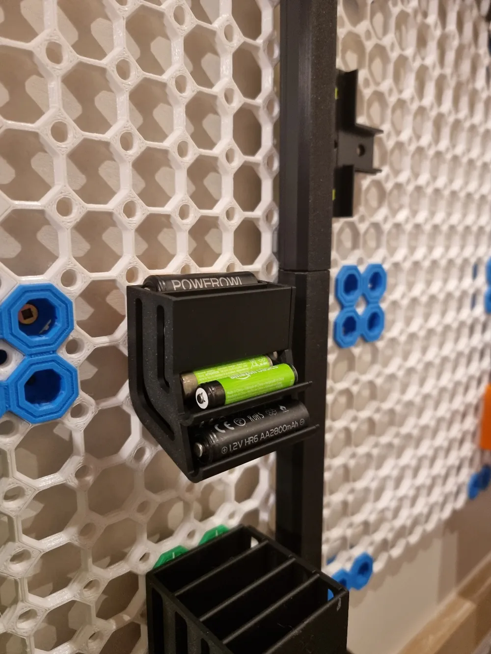 Multiboard Battery Dispencer Holder - Lite Version by innovUX - MakerWorld