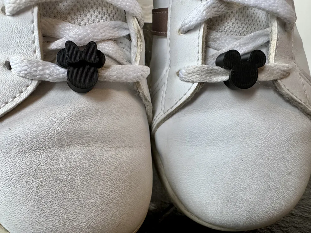 Shoe Lace Charms – Mickey Mouse & Minnie - Free 3D Print Model - MakerWorld