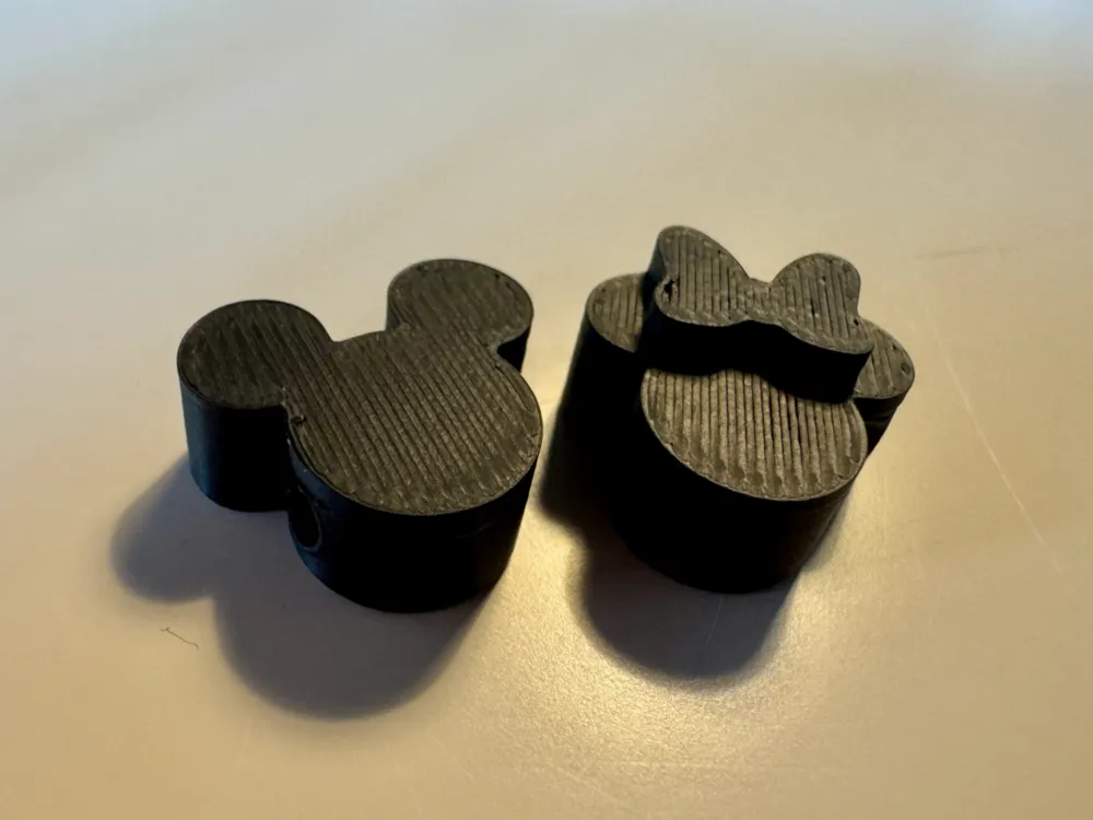 Shoe Lace Charms – Mickey Mouse & Minnie - Free 3D Print Model - MakerWorld