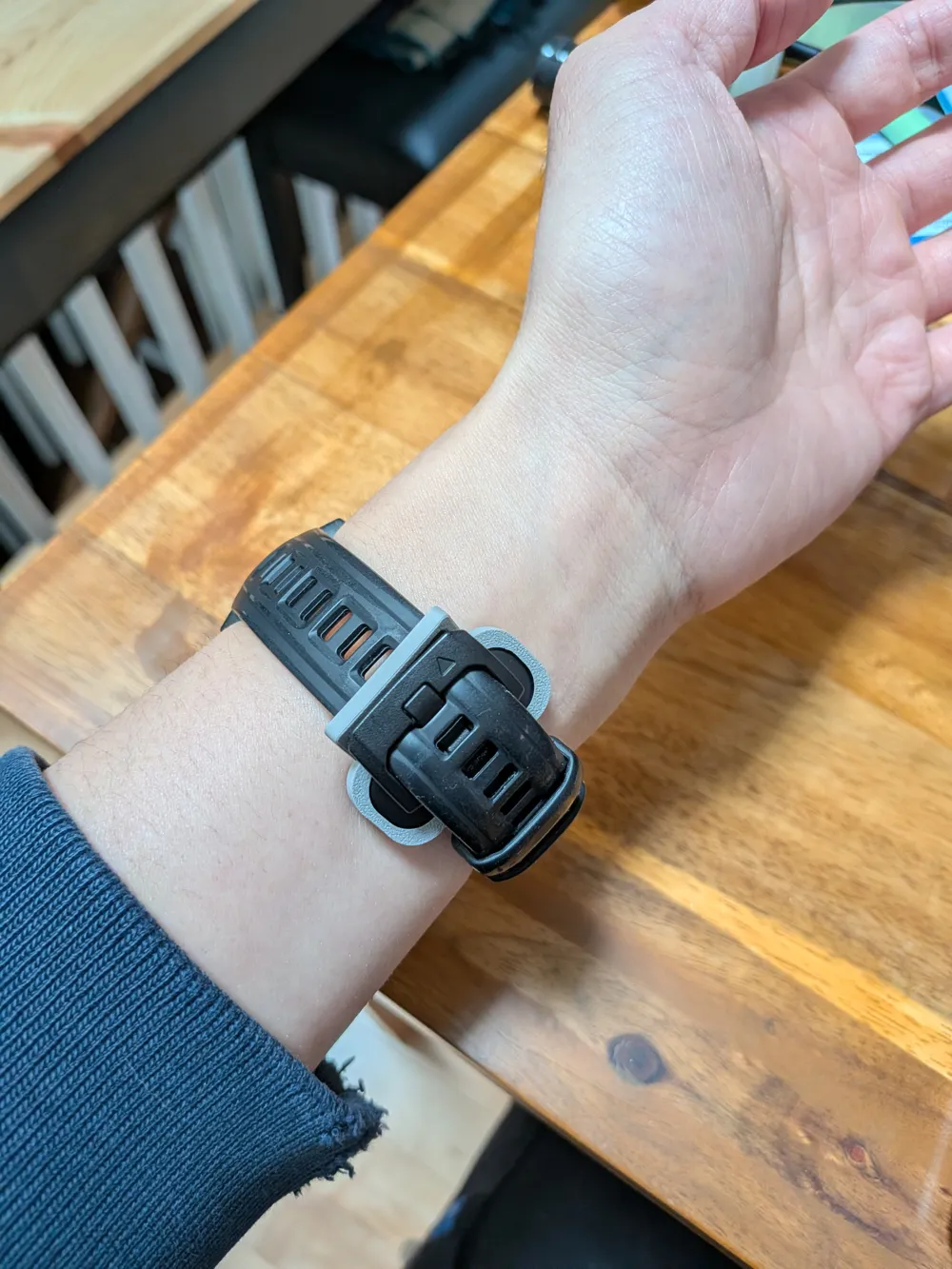 Fitbit Air pebble clip for normal watch band - Free 3D Print Model ...