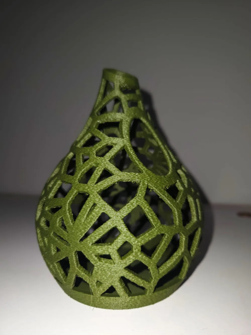 Jarron Voronoi Nido - Free 3D Print Model - MakerWorld