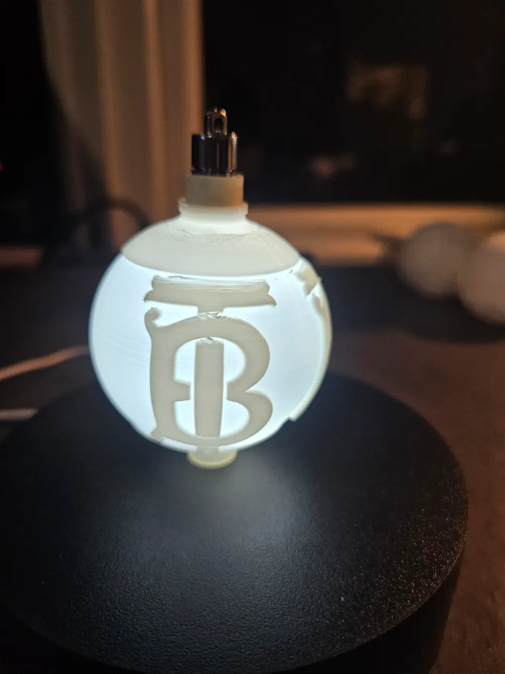 Burberry Christmas led bauble by Lungy Luke's 3D MakerWorld: Download ...