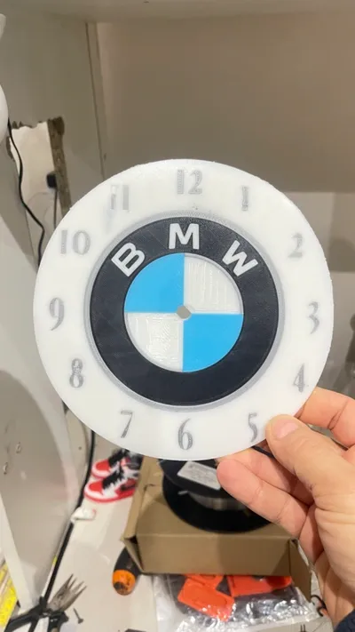 BMW M5 BRAKE DISC CLOCK by PLAmenPRINT - MakerWorld