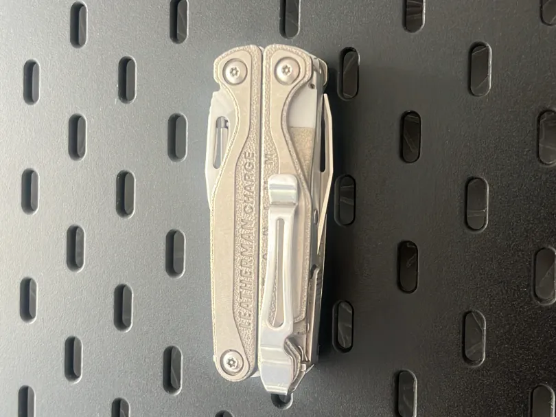 Skadis Leatherman magnetic holder - Free 3D Print Model - MakerWorld