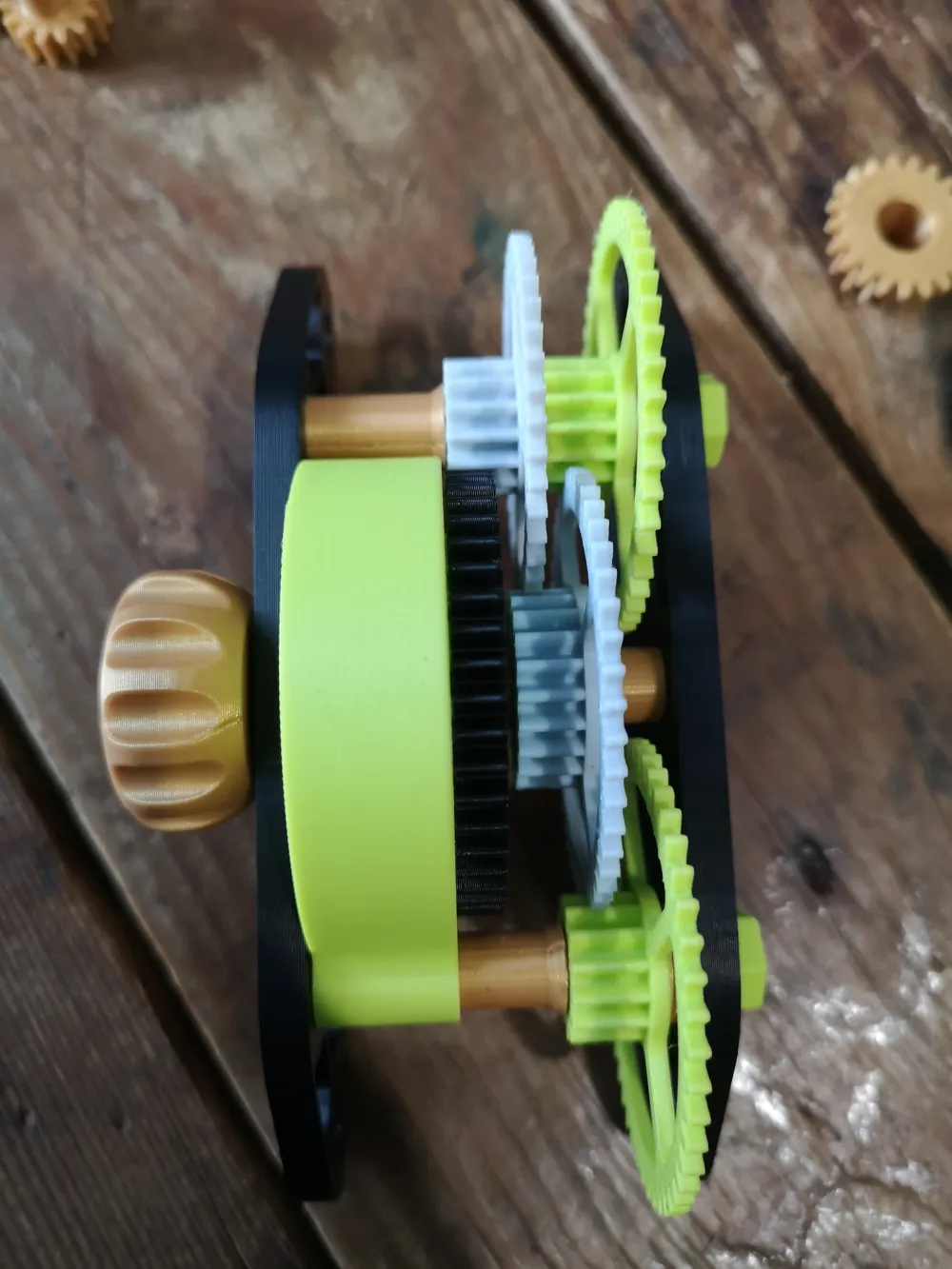 Coche de cuerda – Construcción personalizable por AD-Concept MakerWorld: Descarga Modelos 3D ...