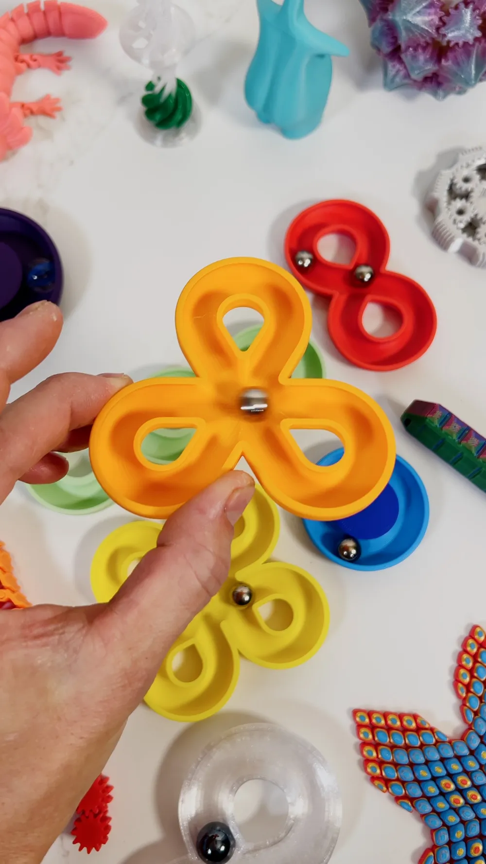 Marble Racers Infinite Loop Fidgets - Free 3D Print Model - MakerWorld