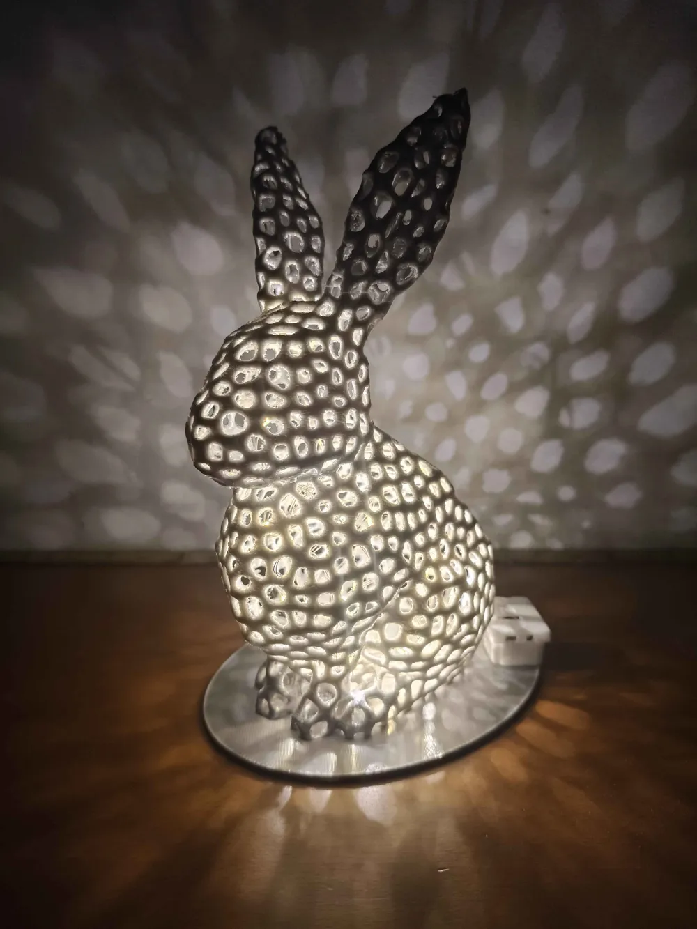 Voronoi Rabbit Lamp - Free 3D Print Model - MakerWorld