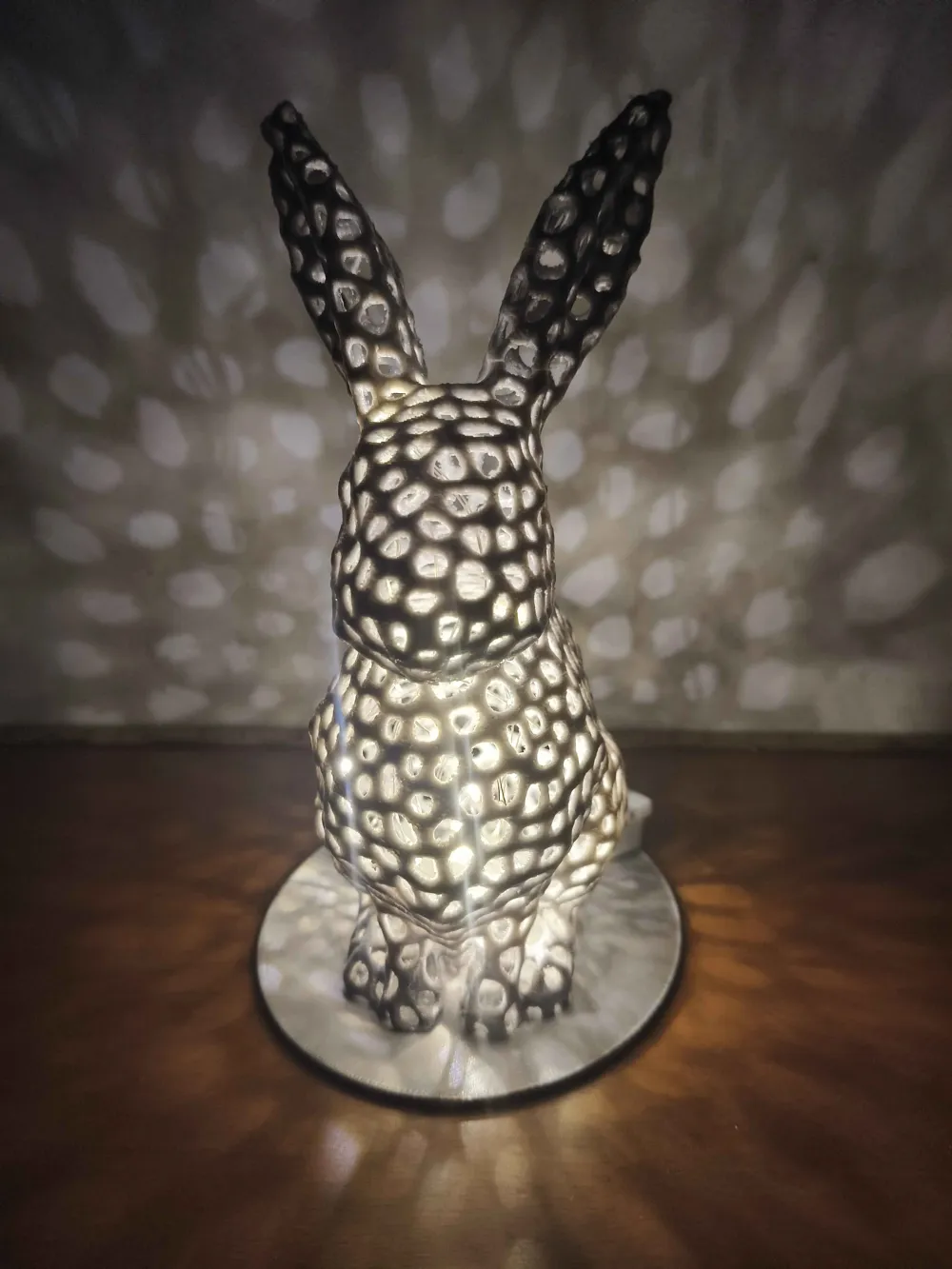 Voronoi Rabbit Lamp - Free 3D Print Model - MakerWorld
