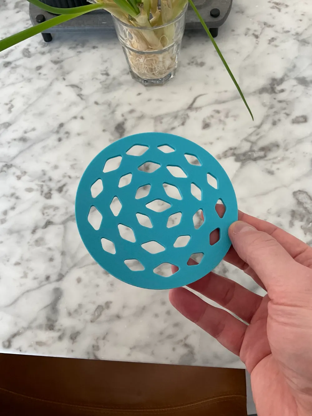 Customizable Flower Frog - Free 3D Print Model - MakerWorld