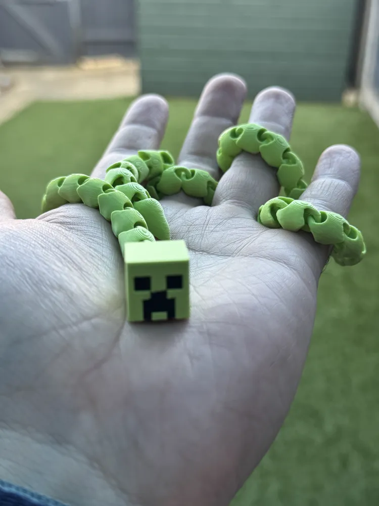 Creeper Flexi Snake "Longer" by Paulies Prints MakerWorld: Download ...