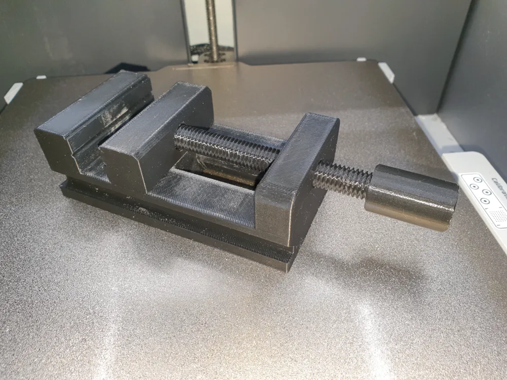 Vise 120x60x40mm by jkmd - MakerWorld