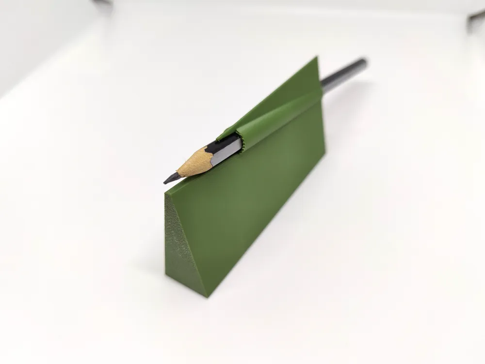 Tracing jig for tracing objects - Free 3D Print Model - MakerWorld