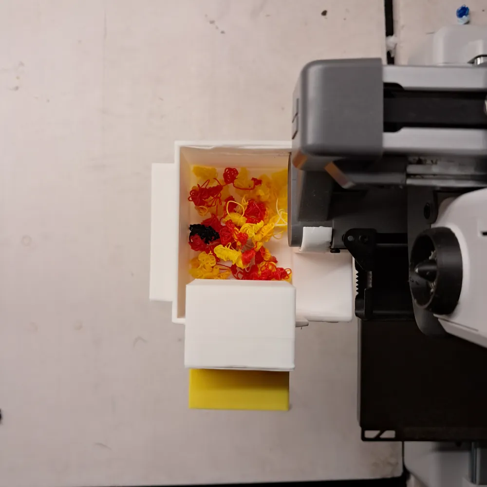 Waste Bin Minecraft Chicken A1 (Mini) by 3d Craft MakerWorld: Download ...