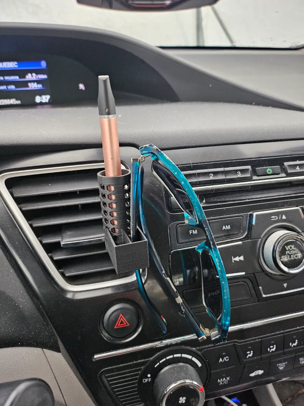 Vape-car-vent Holder+2x refil/glasses holder by Tommy Gun - MakerWorld