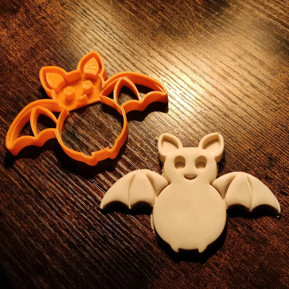 Cute Bat Halloween 2024 cookie cutter by wydryszek - MakerWorld