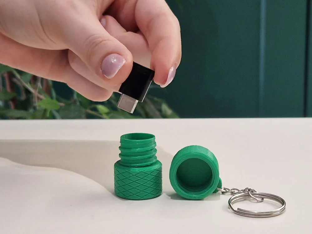 Tiny Perfect Jar Keychain by Hodzinets - MakerWorld