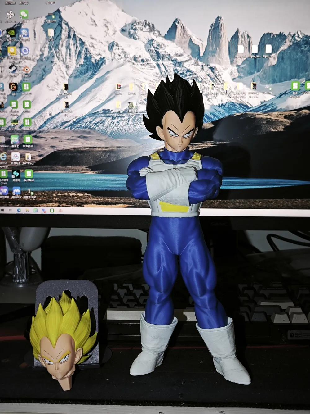 Dragon Ball Z Warriors Complete Collection - Vegeta - Multi-part, Color ...