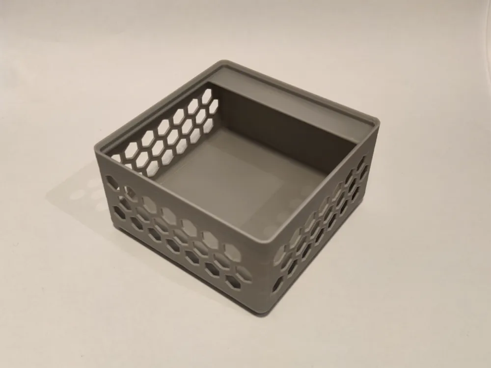 Gridfinity Bin 2x2 - Hex Wall Remixed by Levi Moore - MakerWorld