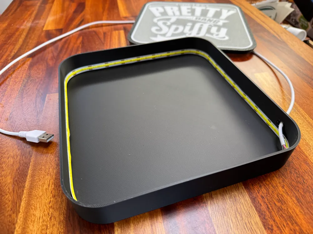 Pretty Dang Spiffy light box by Sail Life - MakerWorld