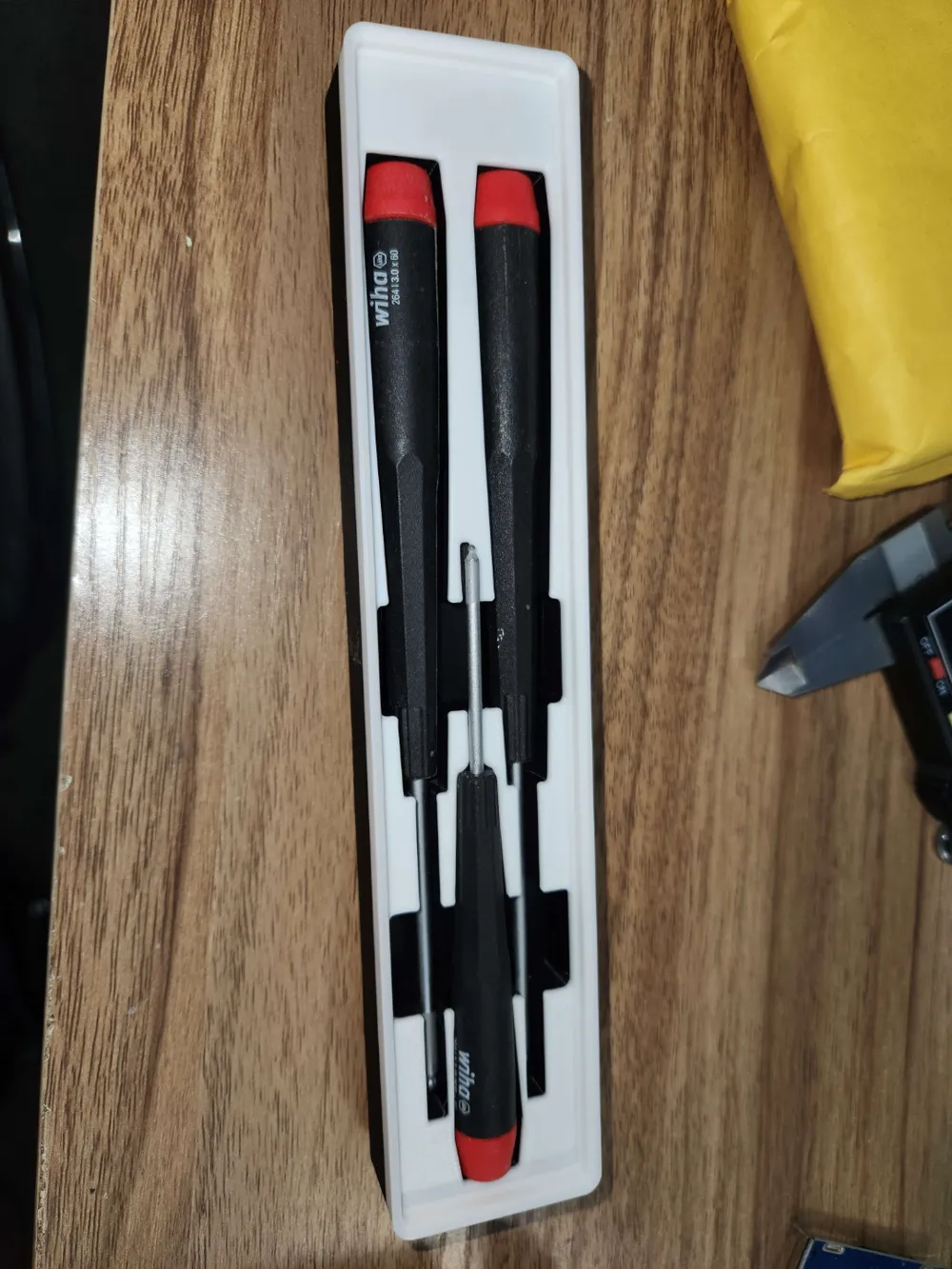 Gridfinity Wiha Screwdriver Holder Remixed by Tuxydoh - MakerWorld