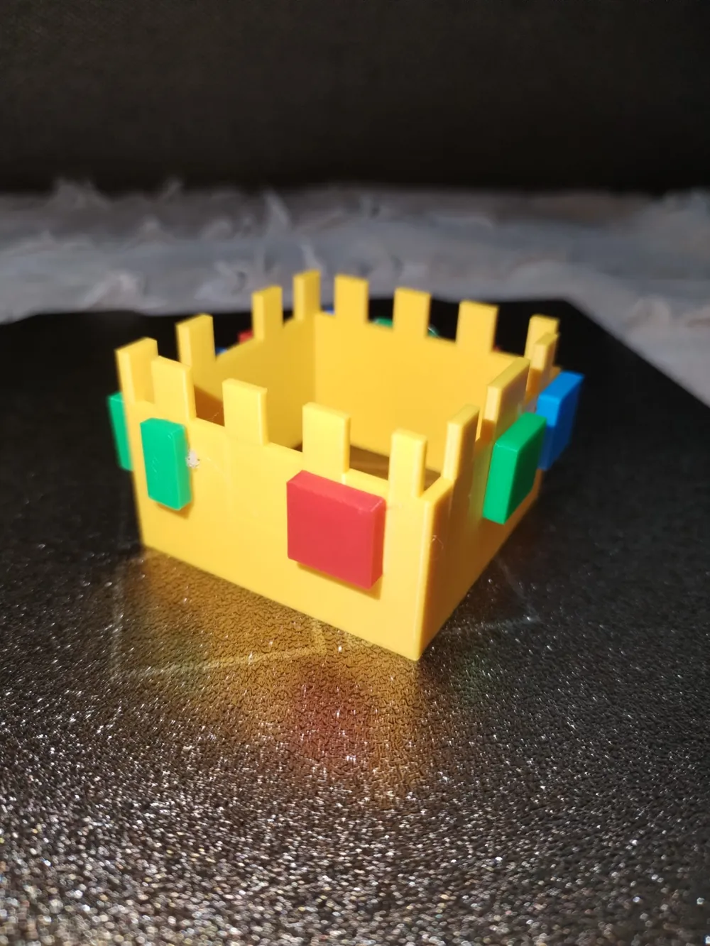 Technoblade's crown (no ams required) - Free 3D Print Model - MakerWorld
