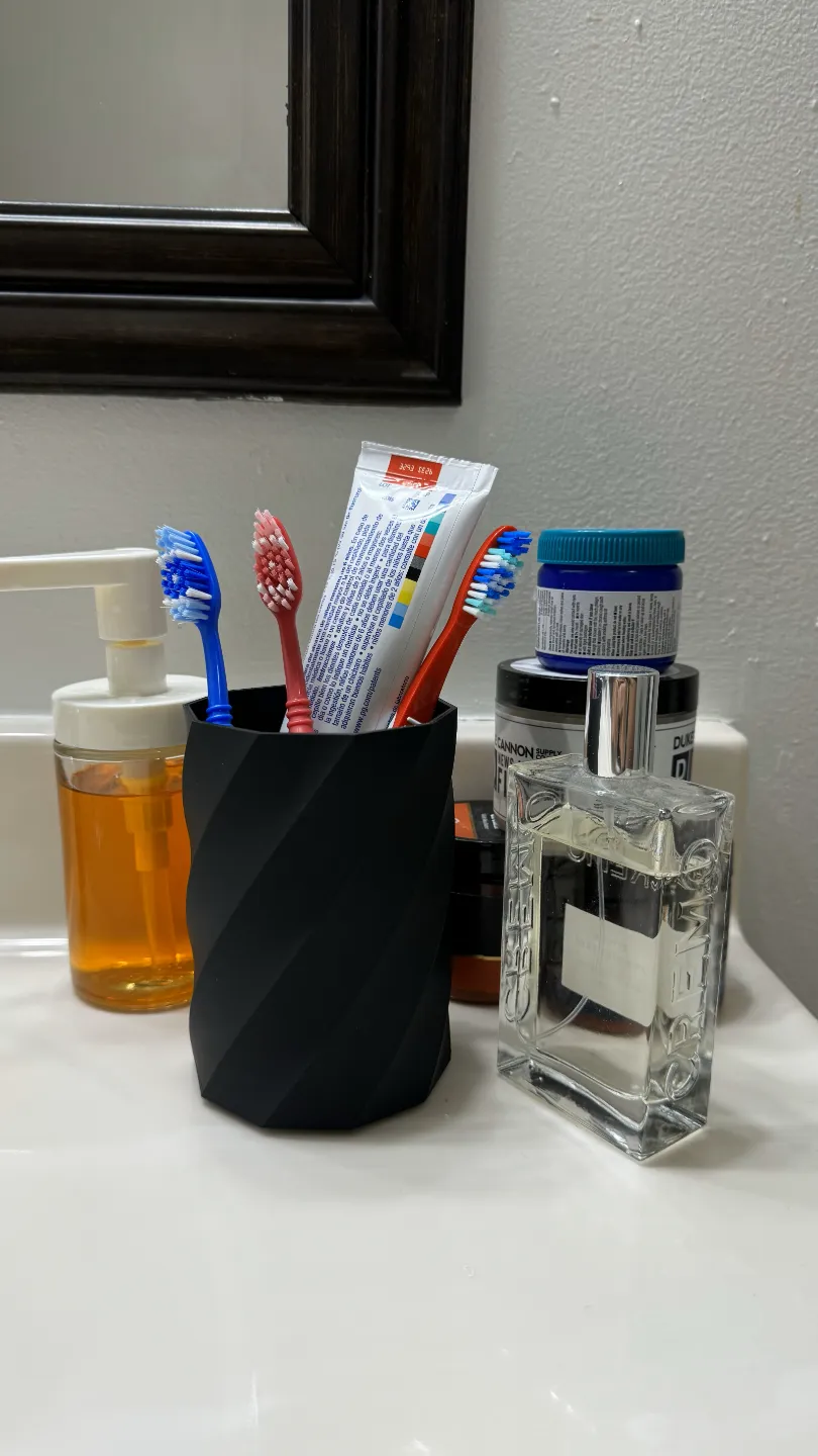 Multi-Use Holder by SwiftInstinct Hardworks - MakerWorld