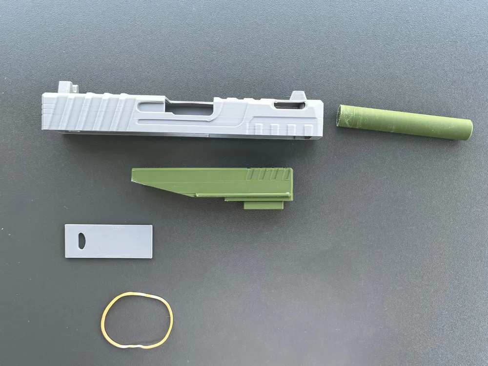 Pistole 9mm with Slide, mag and Fuzzyskin by RTX_Nitrox MakerWorld ...