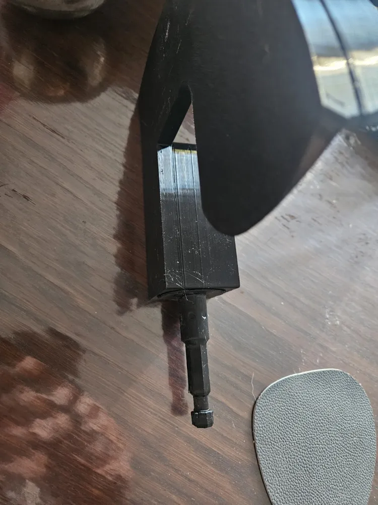 Leaf Rake V3 with Gardena Attachment for Gutters - Free 3D Print Model ...