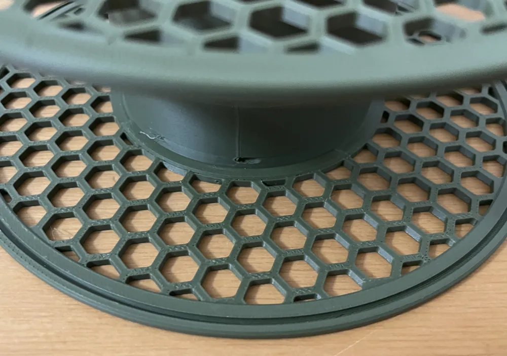 Bambu reusable Spool with fully integrated clip Remixed by nordkapp ...