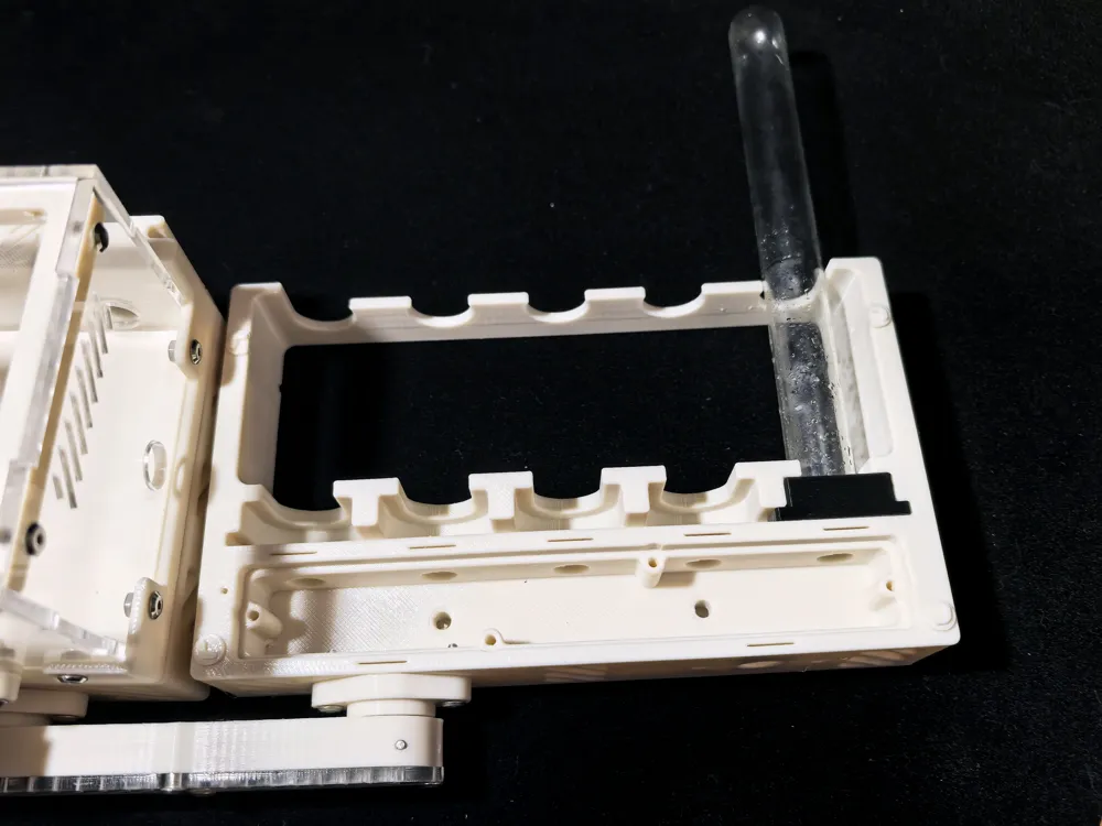 P5-Infinite Folding Ant Farm - Free 3D Print Model - MakerWorld