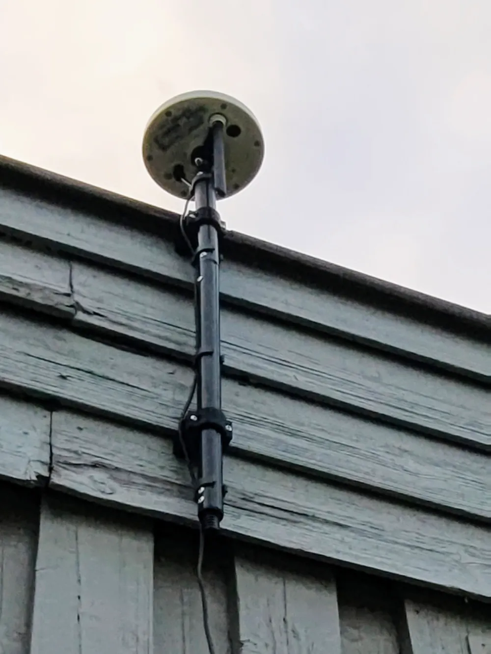 Mammotion yuka mini RTK天线支架 来自 suzukiracing250MakerWorld：免费下载 3D 模型