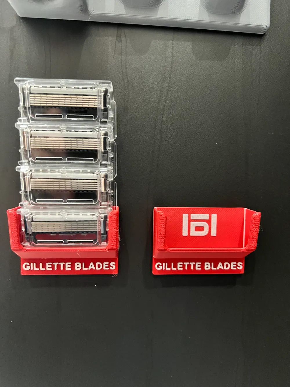 Gillette Razor Blades Holder by Peter Martin - MakerWorld