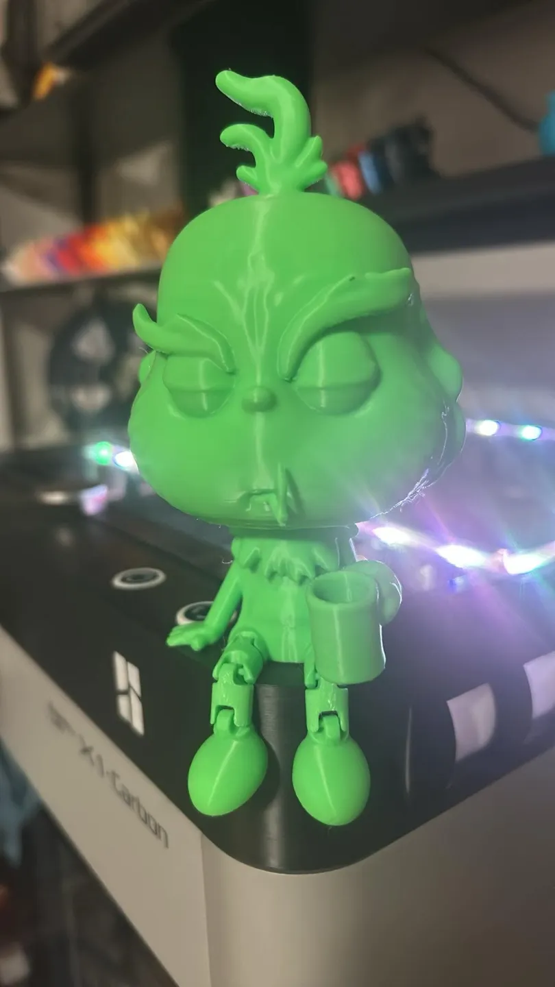 Articulated Grinch Morning Coffee Cup by univers 3D - MakerWorld