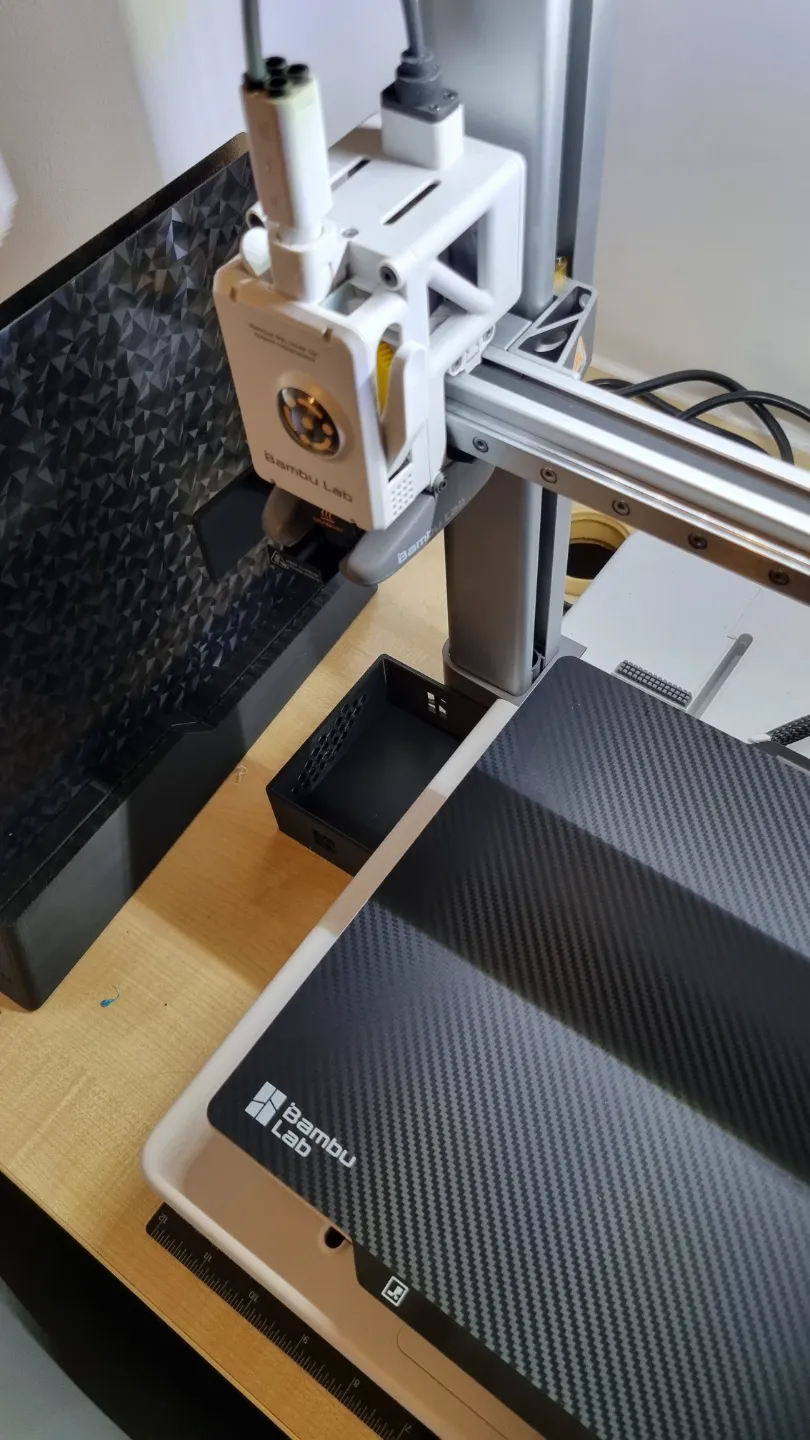 Bambu Lab Poop Deflector + bucket (A1 + A1 mini) by Jaffer aldurazi ...