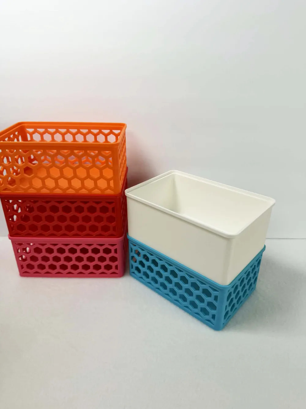 Stackable Bins 100mmx150mm - Free 3D Print Model - MakerWorld
