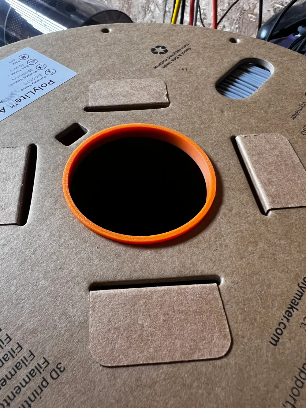 Inserto para bobina de cartón Polymaker 1kg 3kg por Sb_Archery - MakerWorld