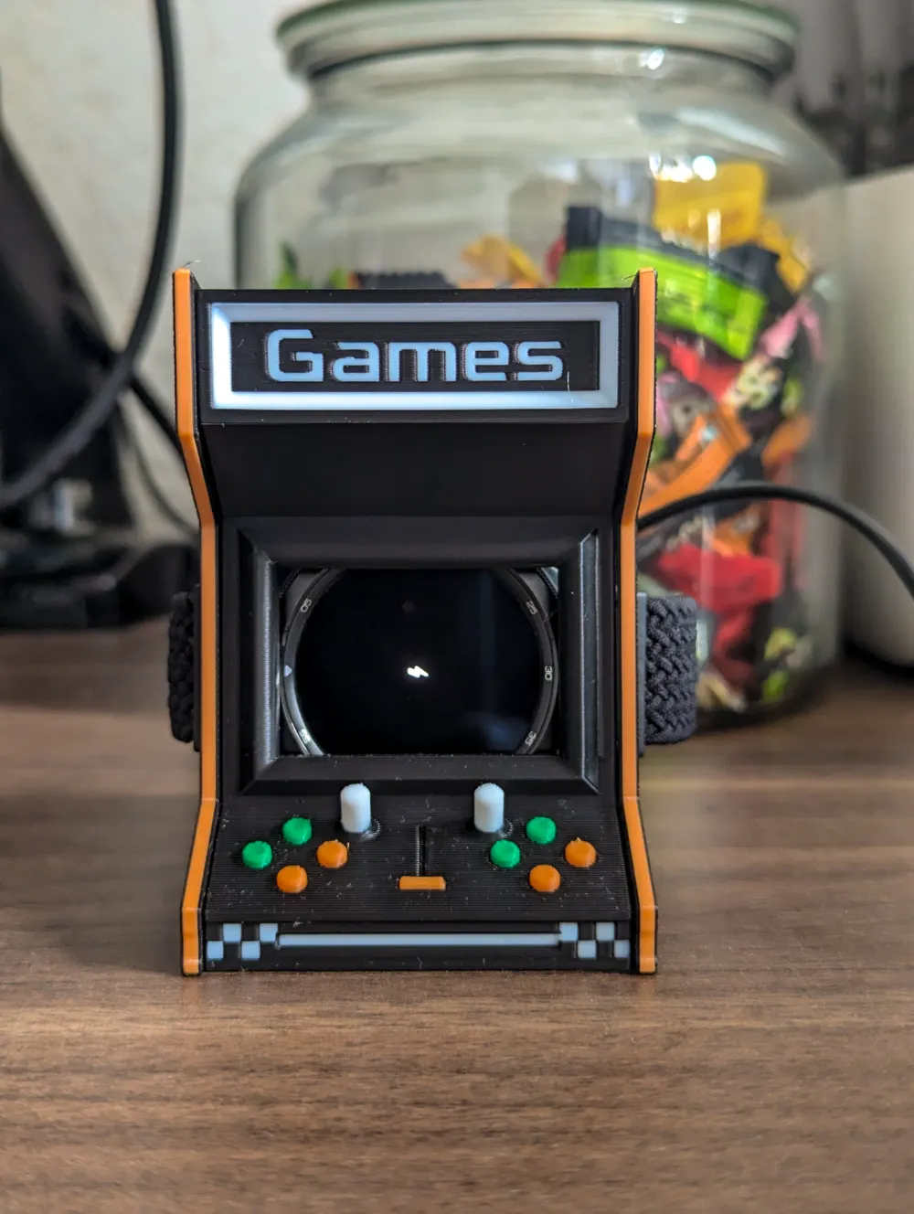 [MINI EDITION] Smart Watch Arcade Charger by Hollandje MakerWorld ...